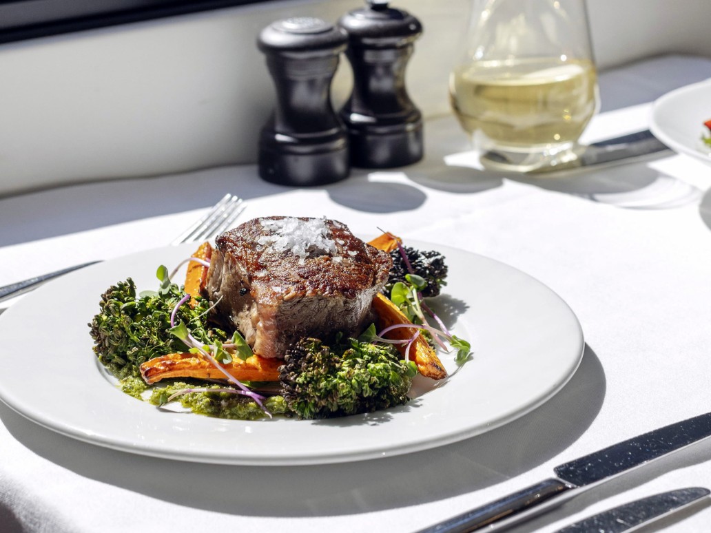 Rocky Mountain Train Rides on Rocky Mountaineer