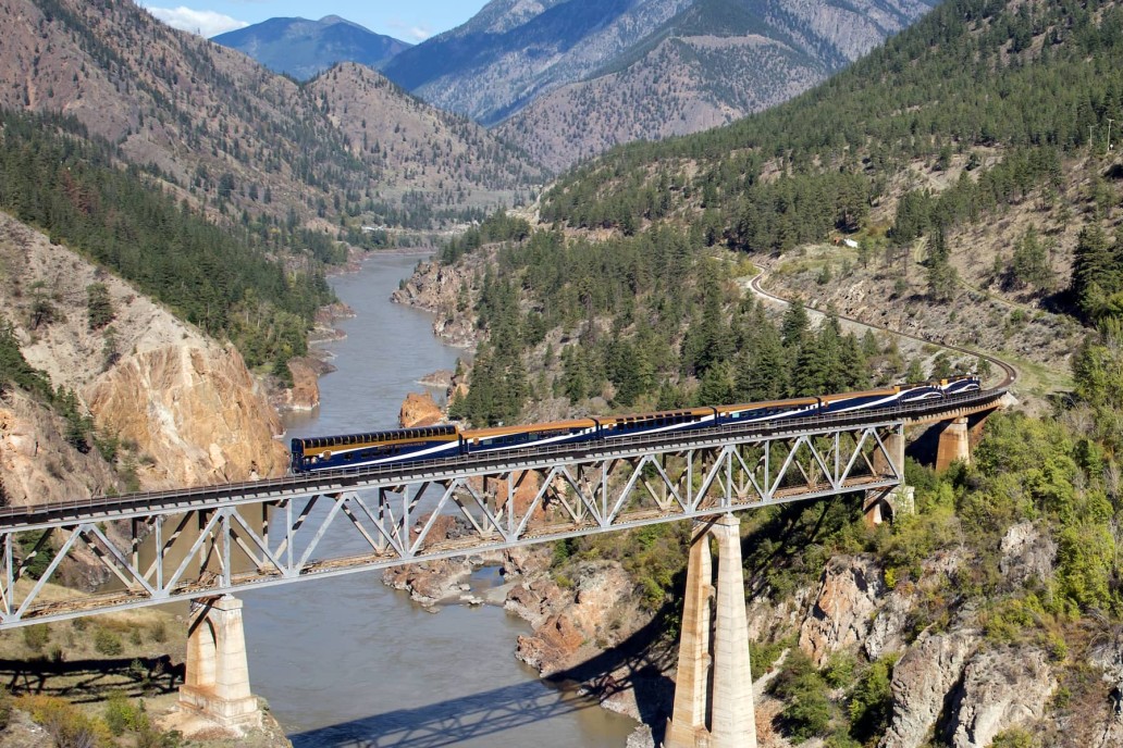 Rocky Mountain Train Rides on Rocky Mountaineer