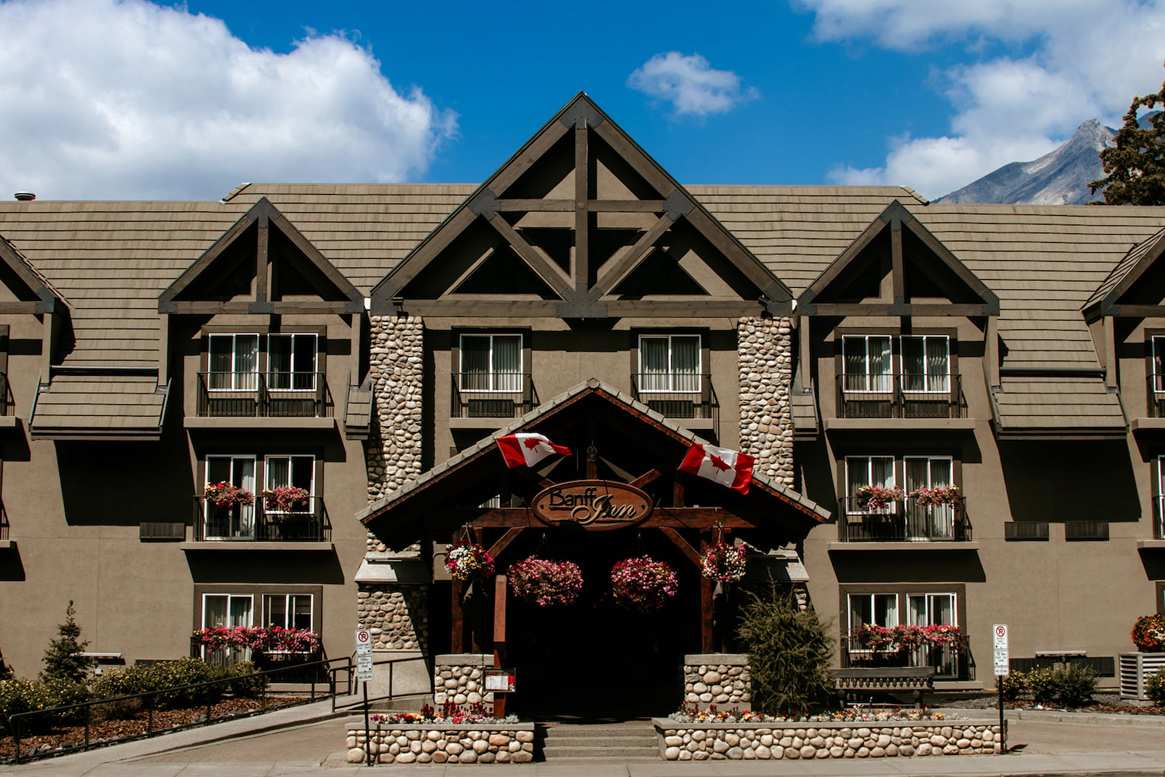 Banff Inn | Banff Hotels | Canada Rail Vacations